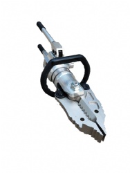 Hand operated combi tool